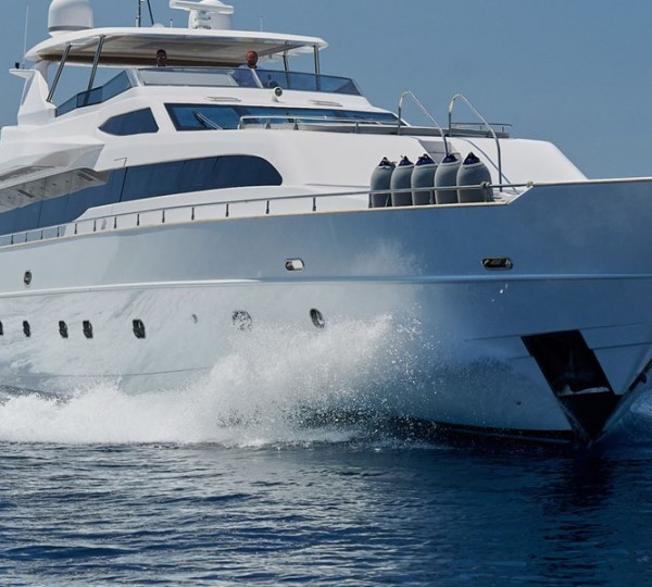 Yacht PRINCESS LONA, Tecnomar | CHARTERWORLD Luxury Superyacht Charters